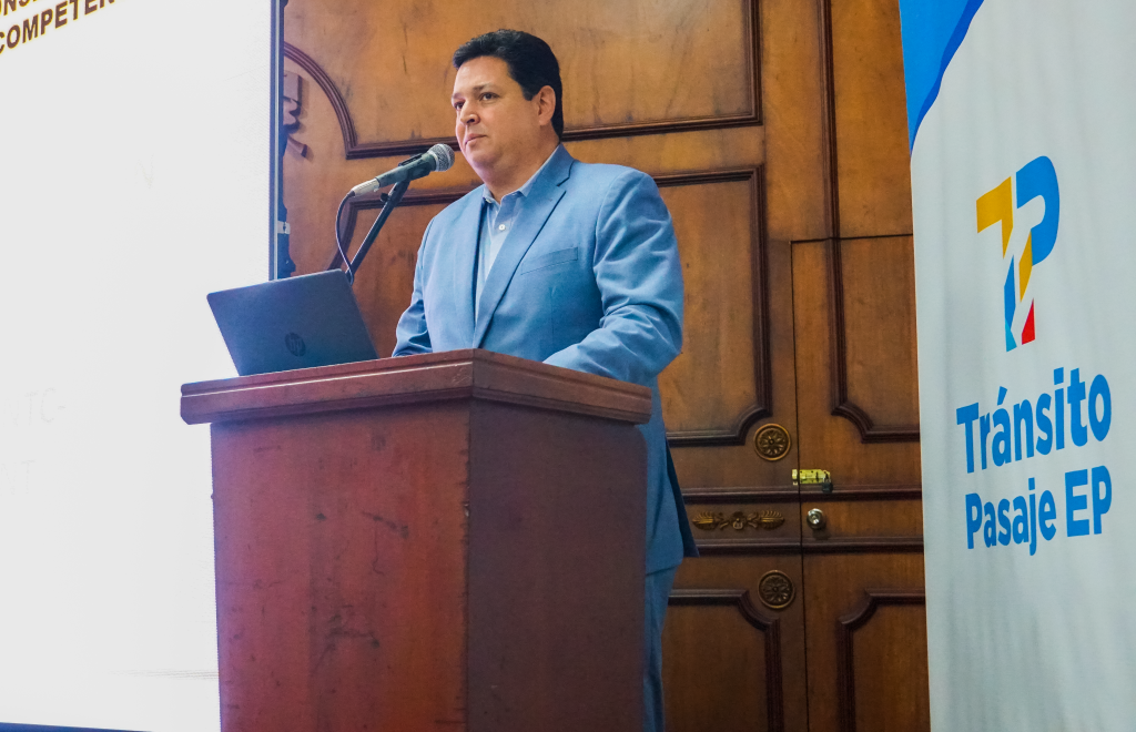 José Astudillo presentó el informe de rendición de cuentas del periodo ...